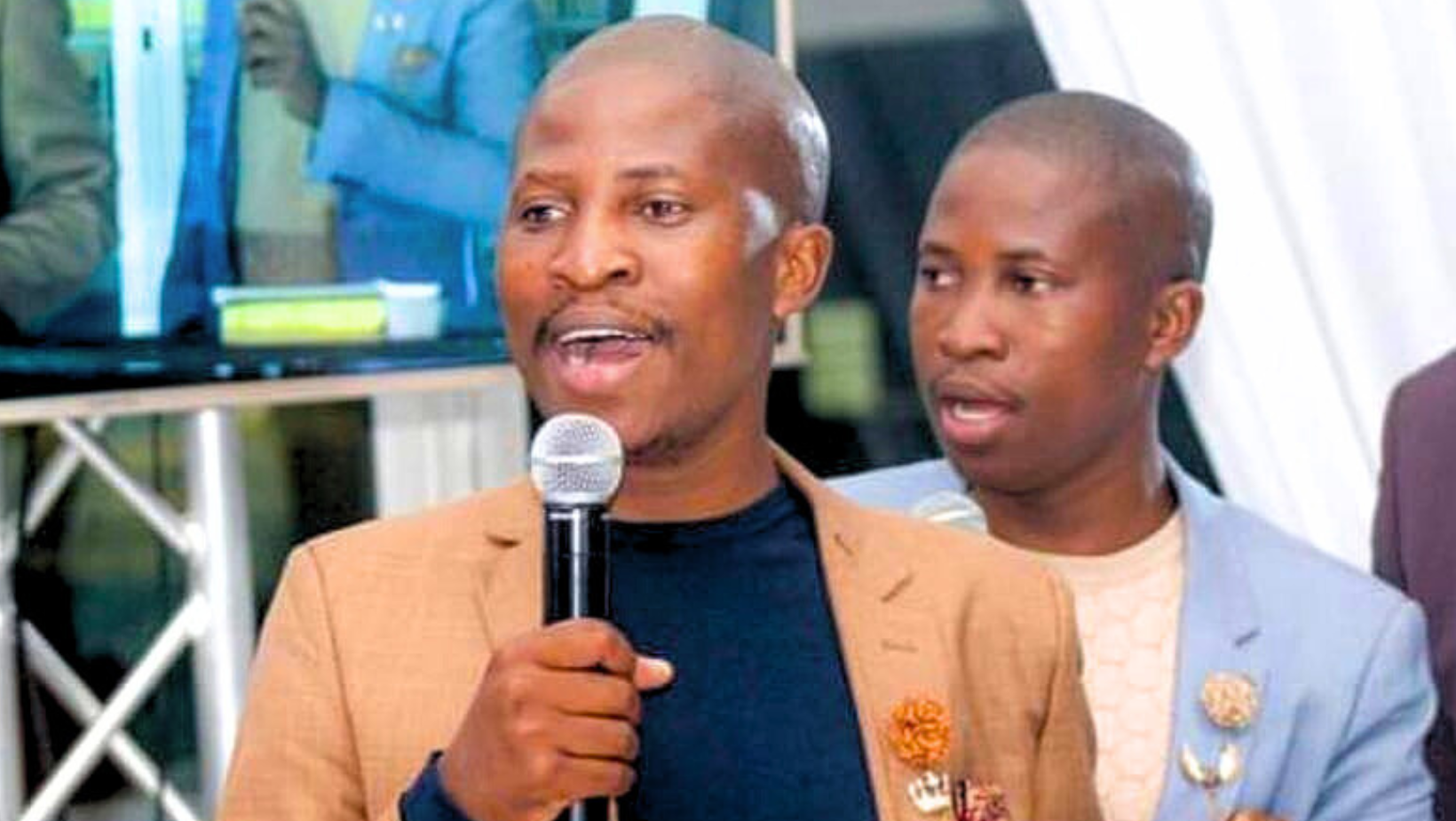 ‘Yihlelele ingakafiki imali’ | Umbele ePublication