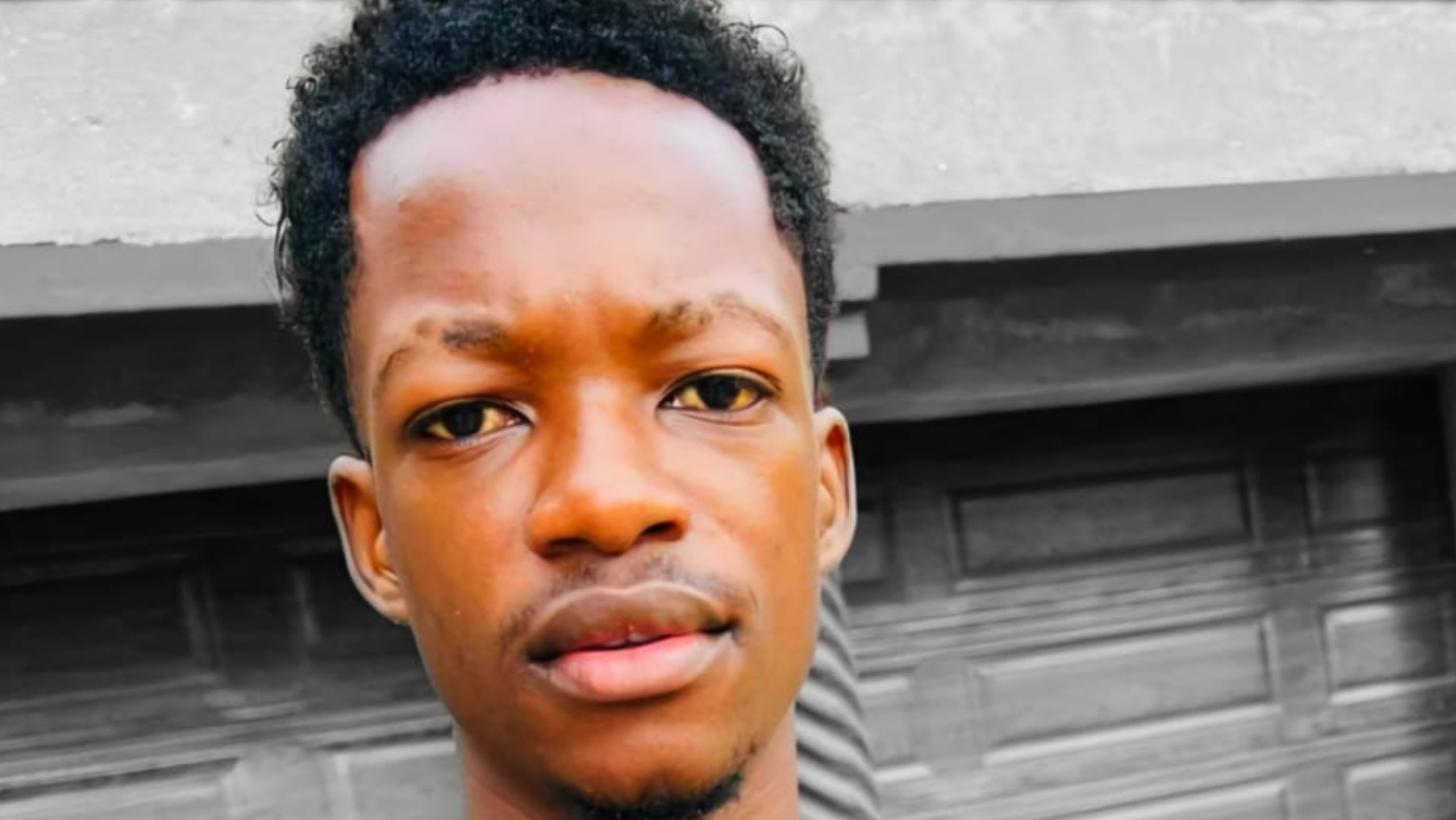 Ukhamba lufuze imbiza kumlimi omncane ophatha umhlabathi ngothando ...