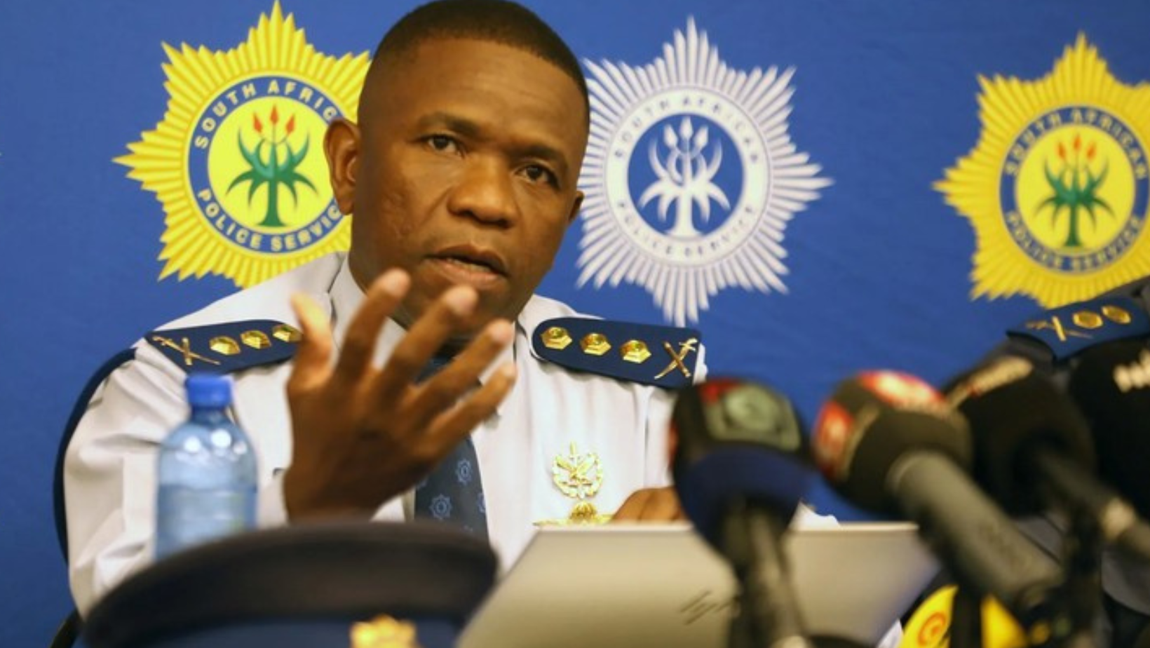 Kuthena amandla ukuthi uRamaphosa uneminyaka azi ngokushiwo wuMkhwanazi ...